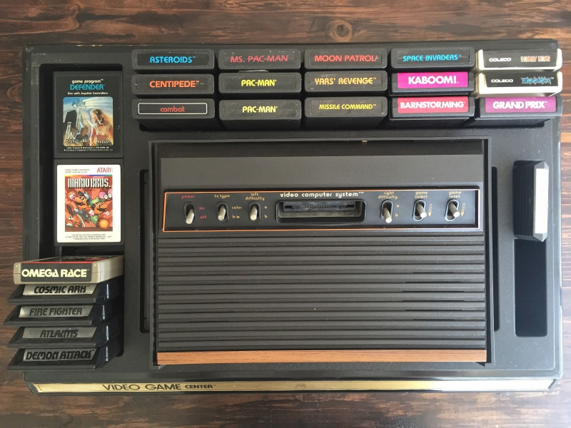Retro Treasures: 'Woody' Atari 2600 & Games