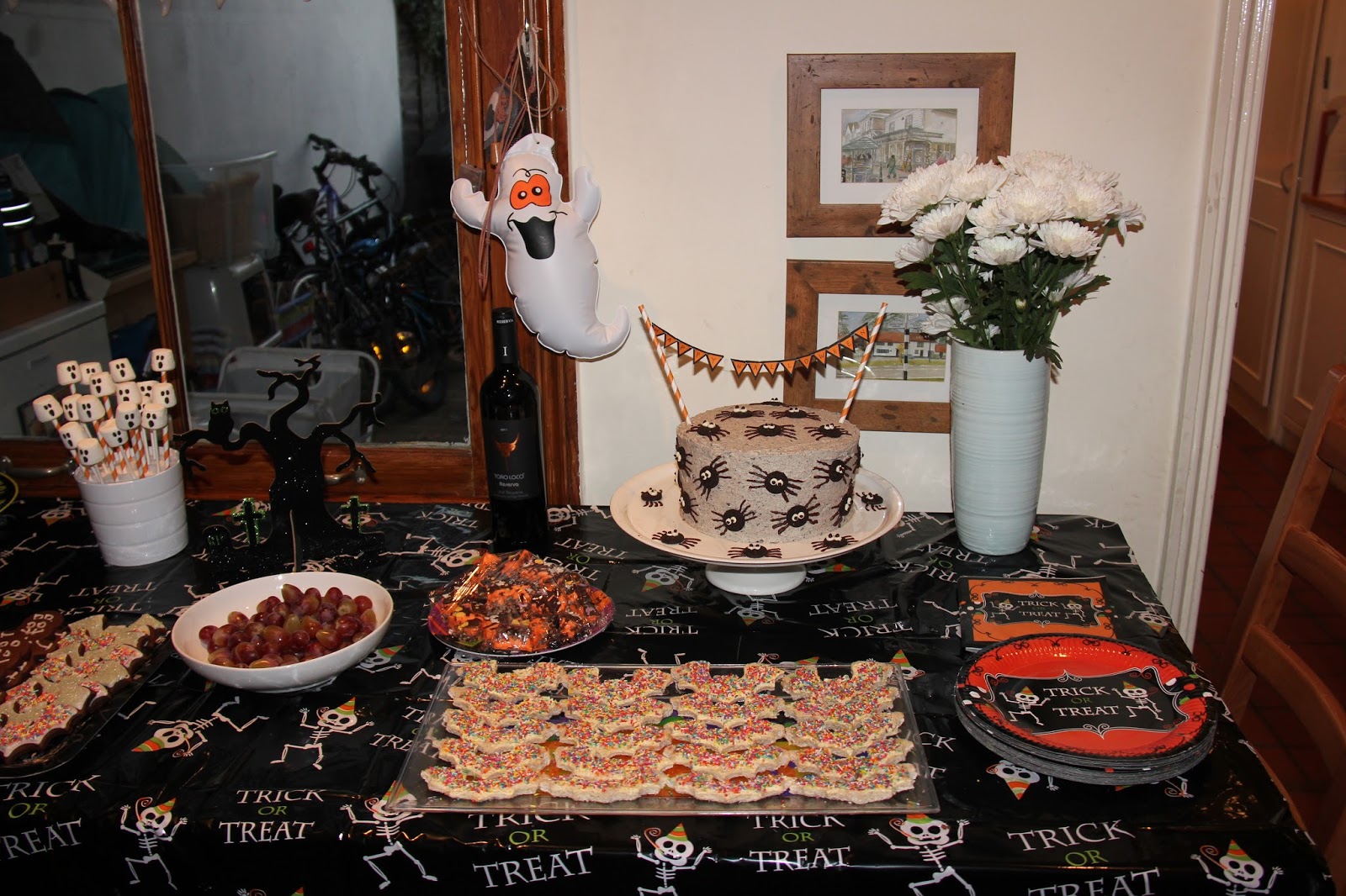 Passion for Baking: Halloween Oreo Spider Cake