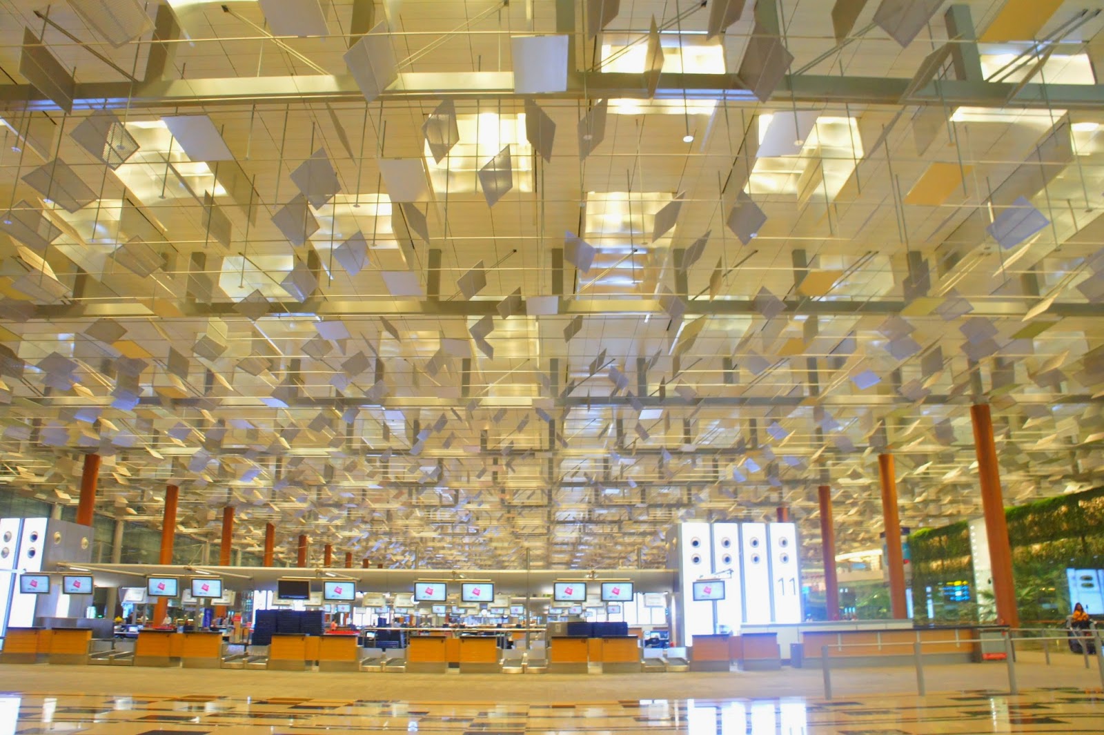 Sparkling L.I.F.E: 5 Reasons why I love Changi Airport