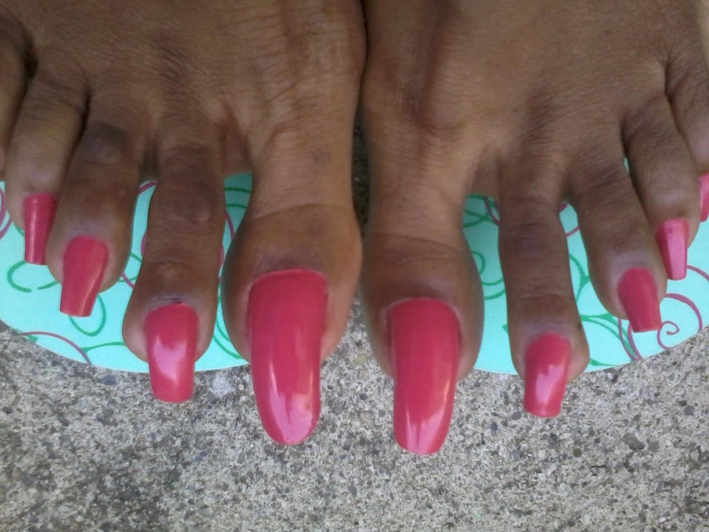 Nailpassion: Liza Long Toenails