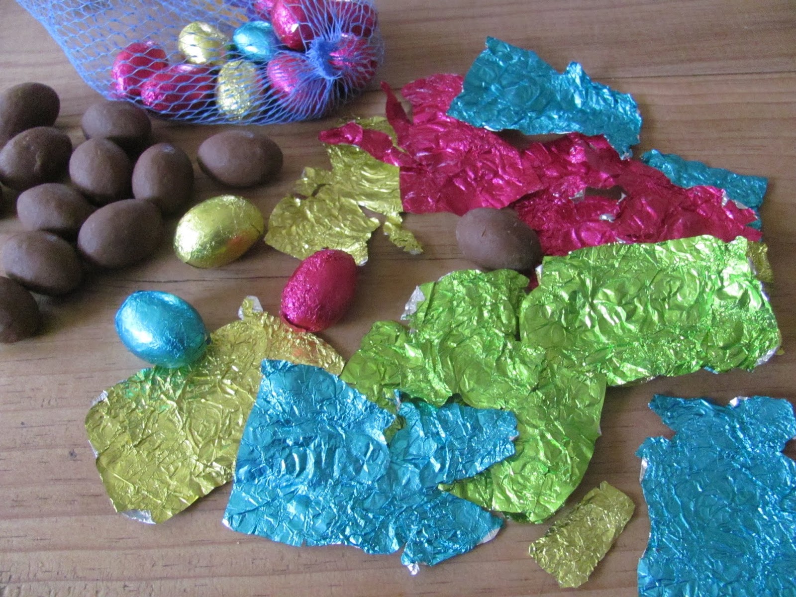 Jumble Tree: Rainbow foil fish - Easy Easter craft