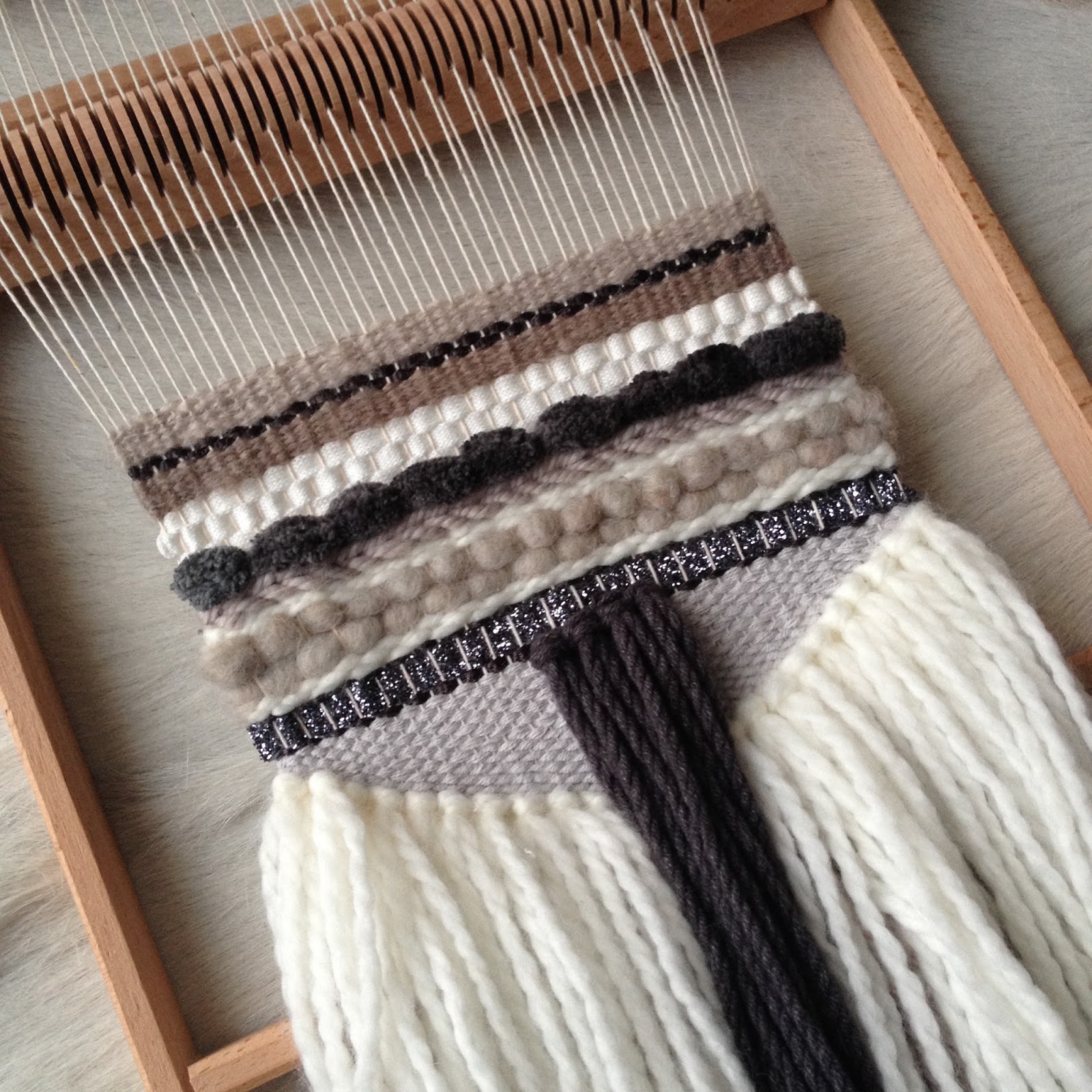 Au fil de l'R: Tissage ♡ 2