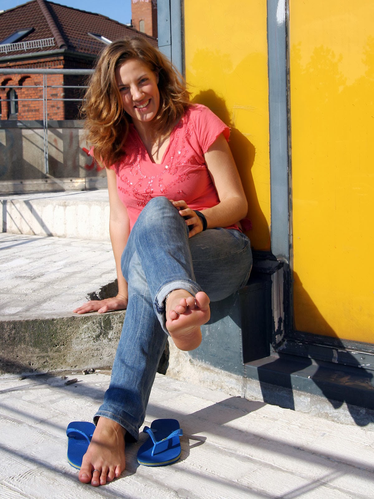 FeetXpress - A Dutch Foot Blog: Amateur street feet (part 1/2)