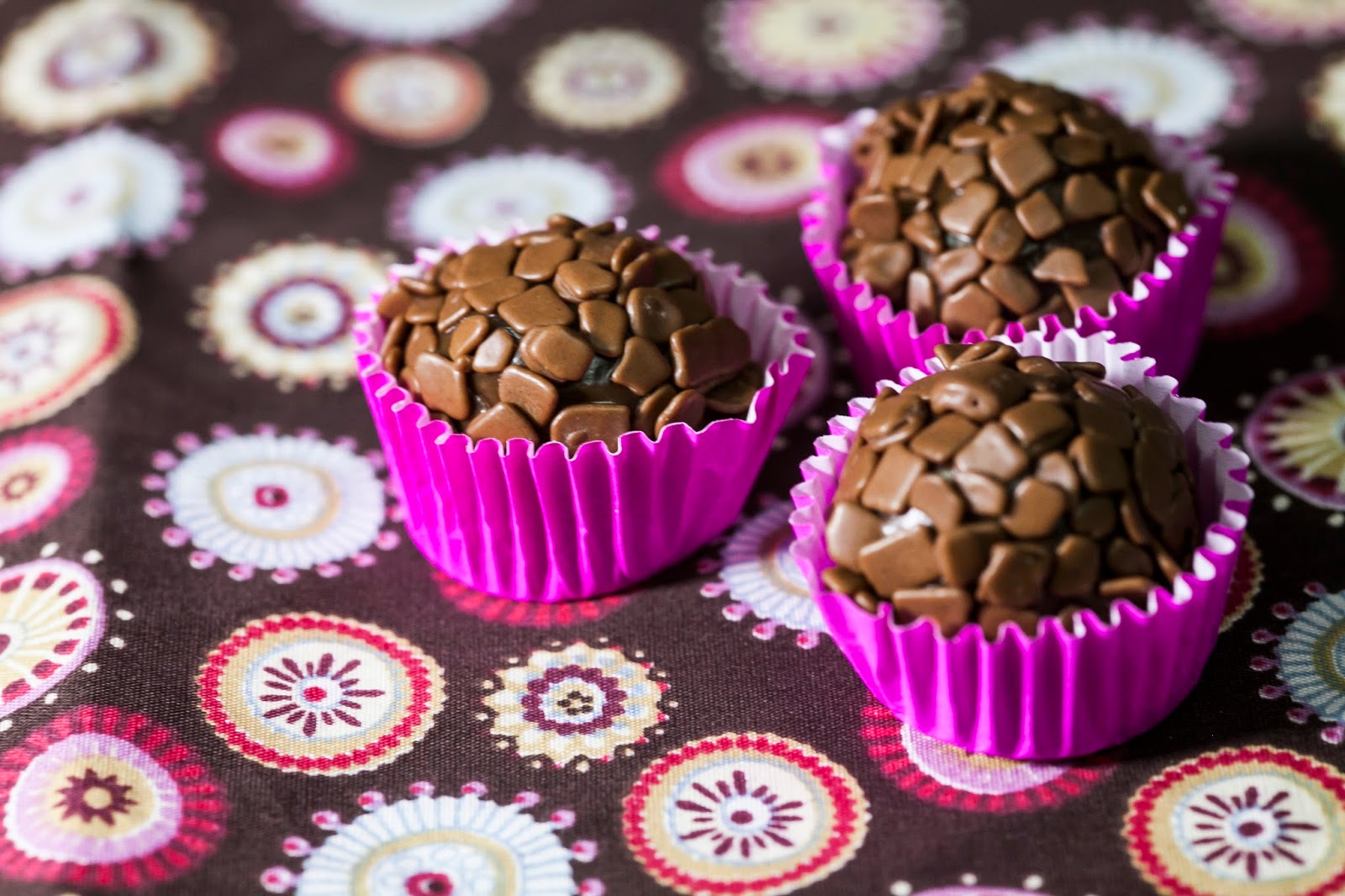 Docinhos & Doçuras: Os clássicos que não saem de moda: brigadeiros.