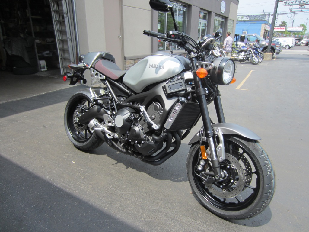 YamahaGenuineParts.com: XSR900 Frame Sliders