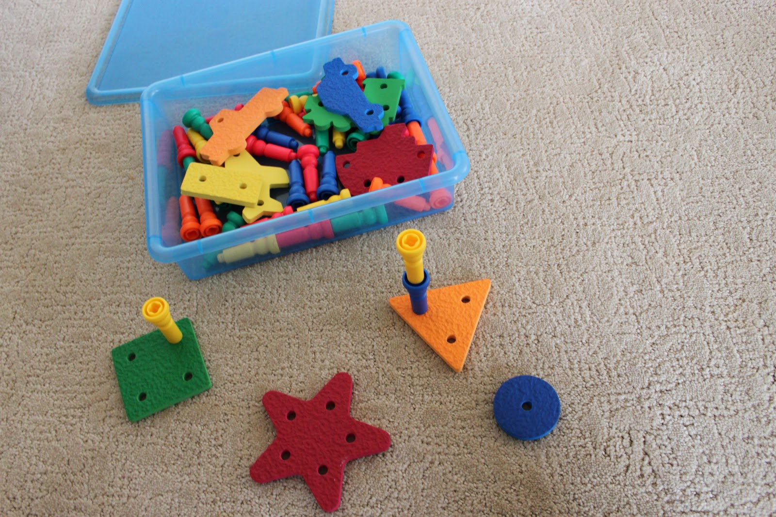 Playing House: Learning Toys - Shapes