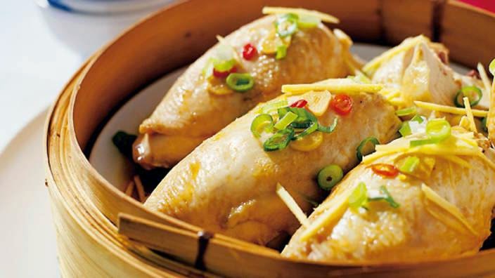 CHEF DARSHAN DABRAL: STEAMED GINGER CHICKEN