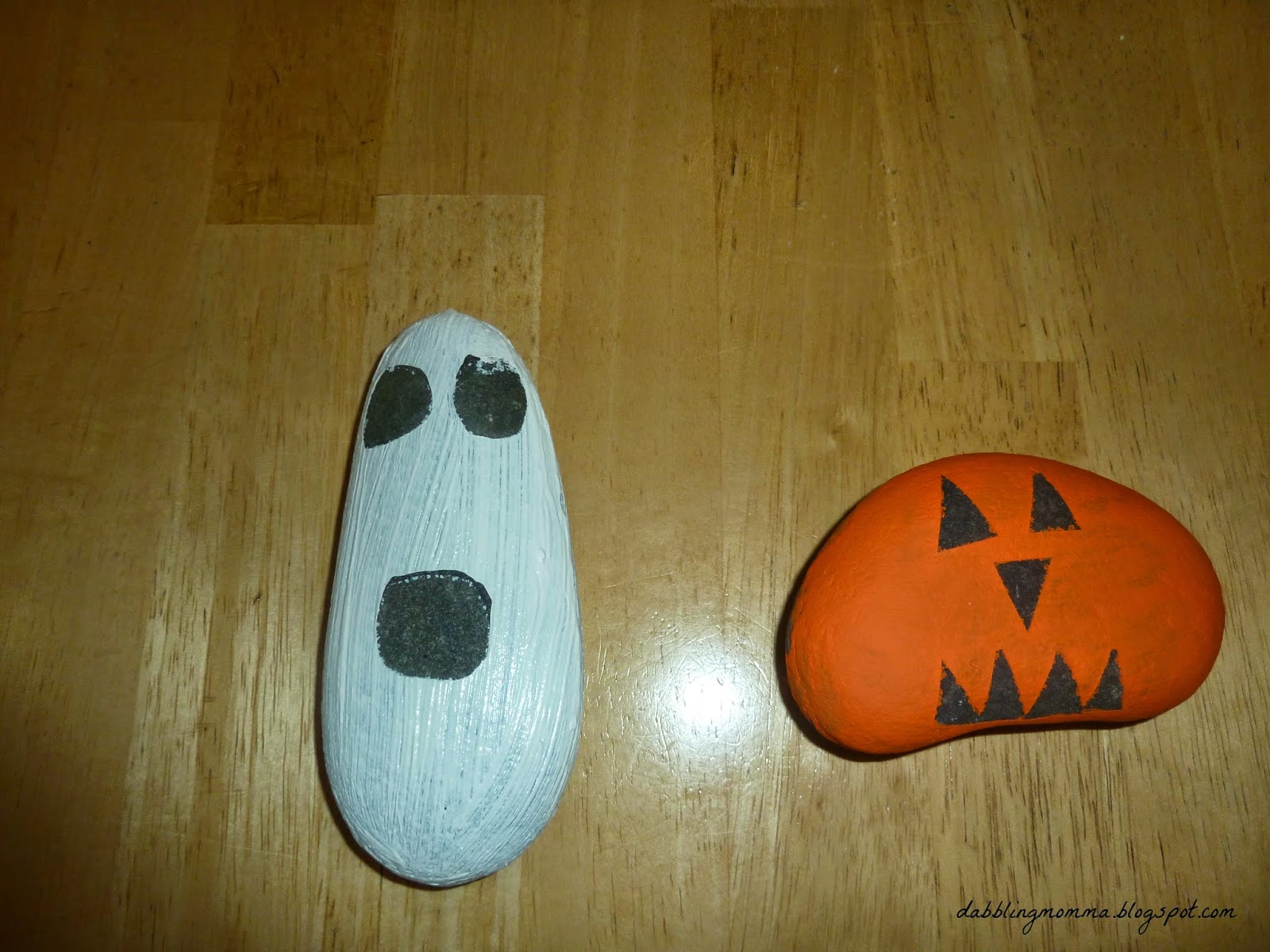 Dabblingmomma: Halloween Rock Garden