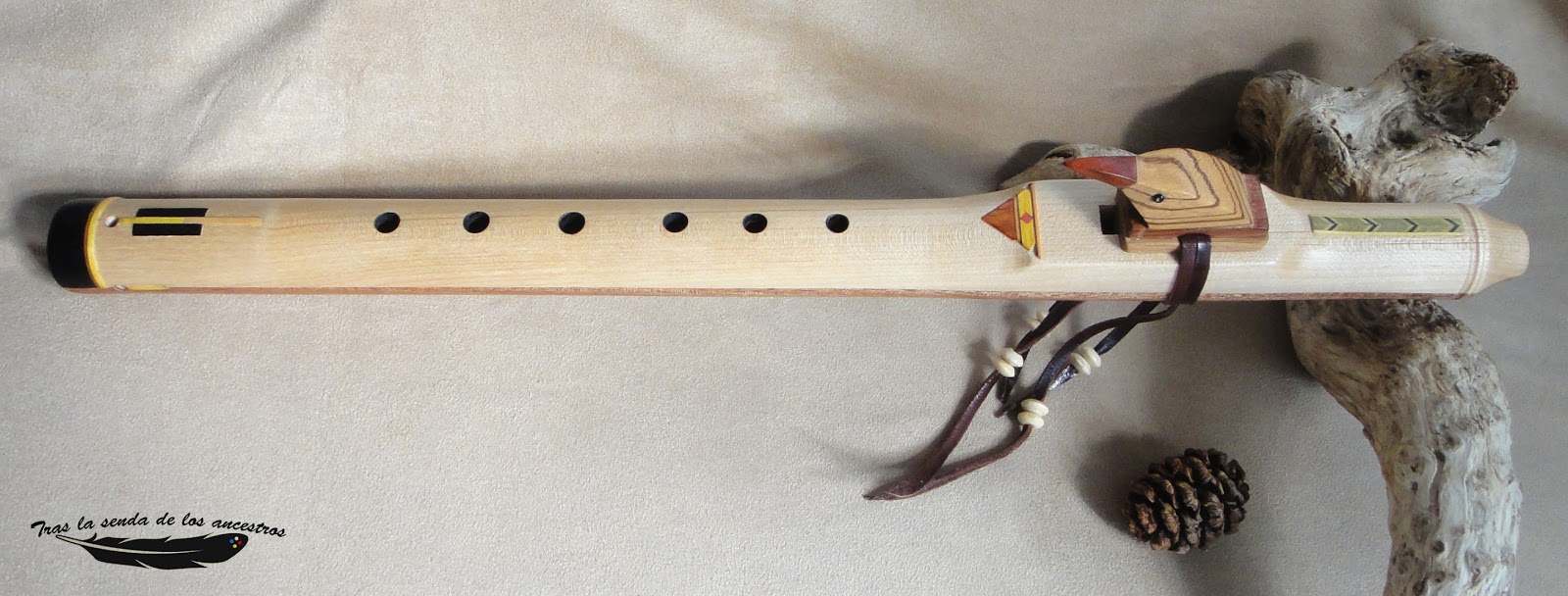 Tras la senda de los ancestros: Flauta nativa americana Tótem colibrí ...