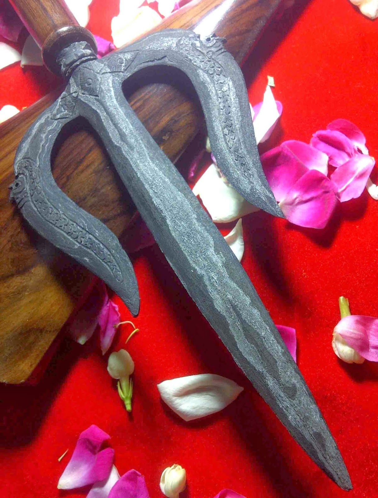 Pusaka Trisula Naga Kembar Majapahit ~ PUSAKA GUNUNG JATI