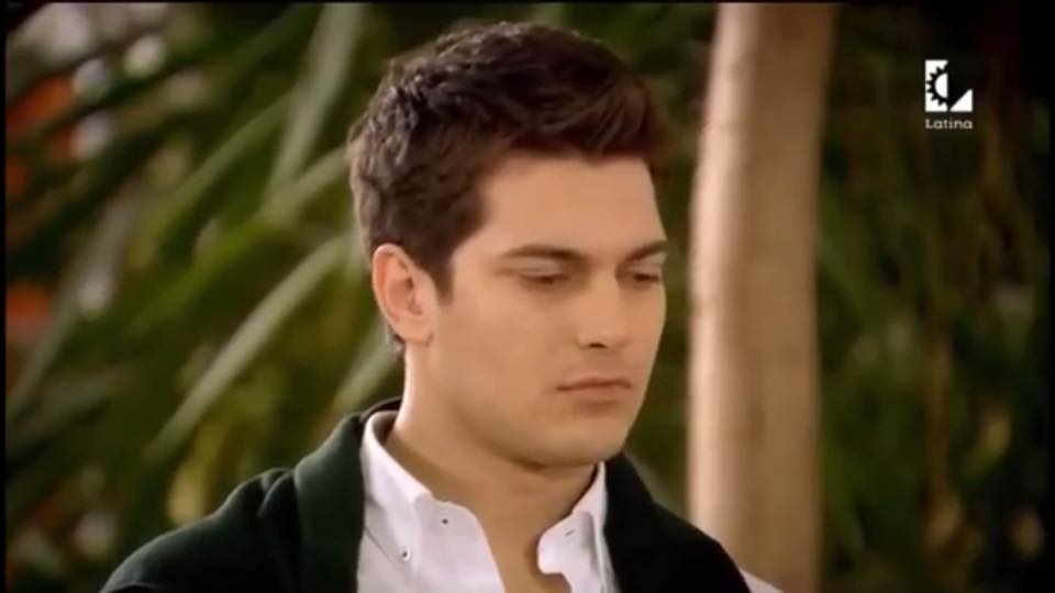 Cagatay Ulusoy The Best: Hande se queda a dormir con Emir El Secreto de ...