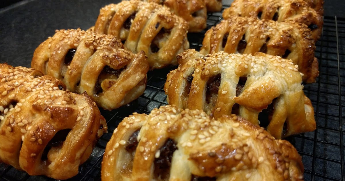 Mini Sausage Plaits | VeloBake