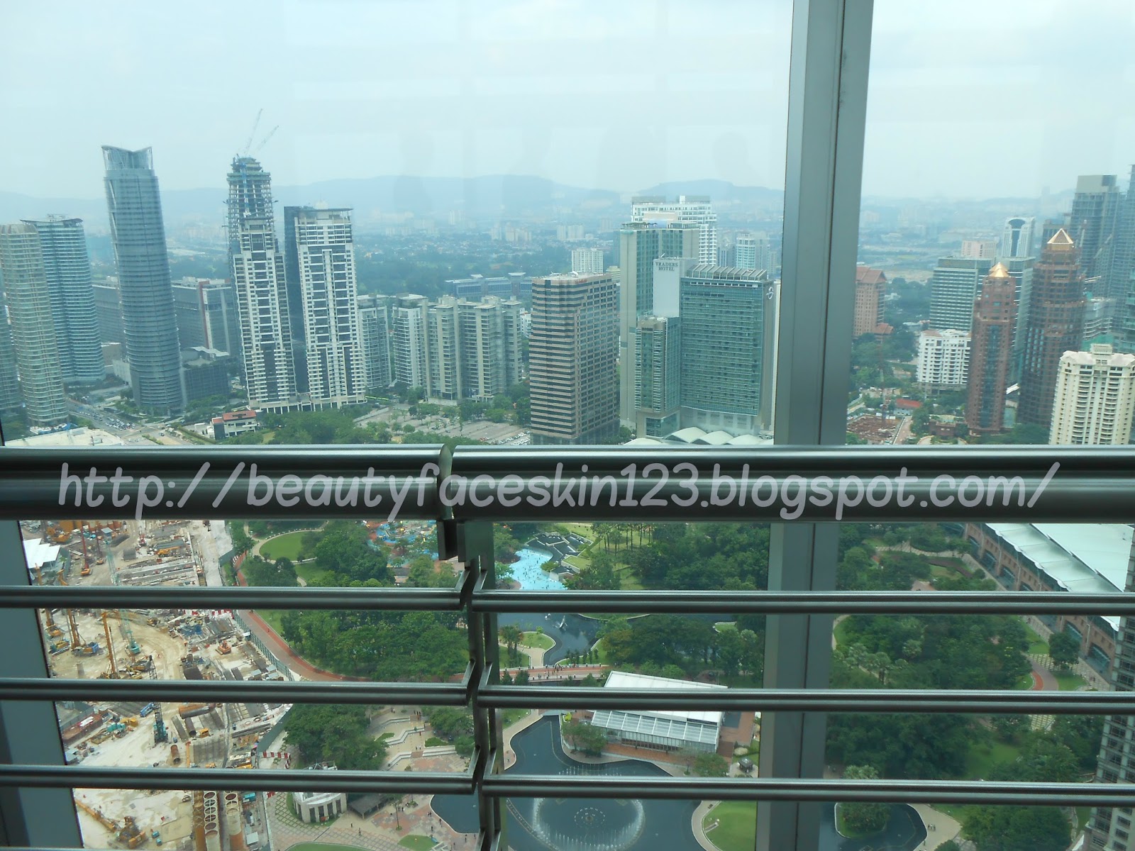 GREAT SKINandLIFE: TRAVEL: KLCC PETRONAS TWIN TOWER SKYBRIDGE AND ...