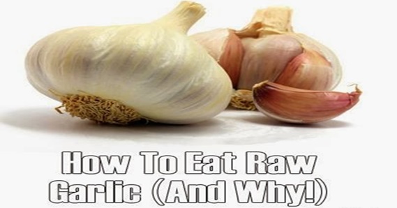 Here's How To Eat Raw Garlic (And Why!)