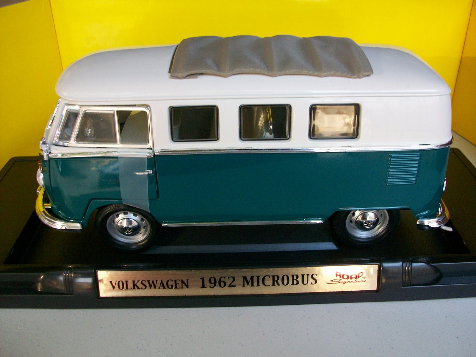 serba vintage: VW Combi made in Australia