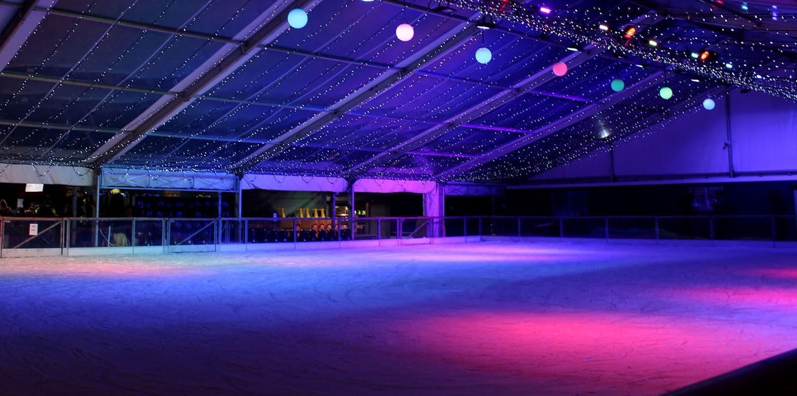 ลานสเก็ตยอดฮิตที่ลอนดอน