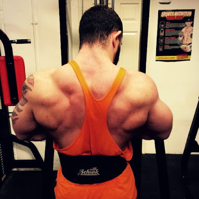 Worldwide Bodybuilders: Rising British beast boy Dean White