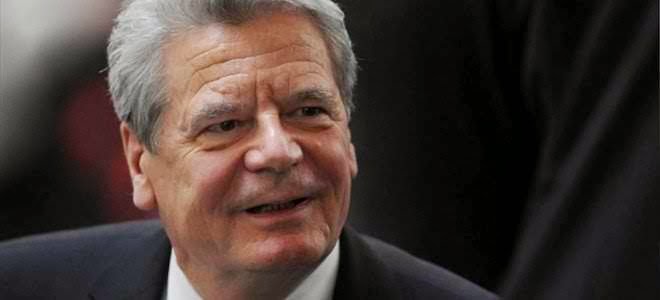 ΑΠΙΣΤΕΥΤΗ ΔΗΛΩΣΗ ΑΠΟ ΤΟΝ ΠΡΟΕΔΡΟ - ΓΛΑΣΤΡΑ ΤΗΣ ΓΕΡΜΑΝΙΑΣ... ΜΕ ΠΟΝΑΝΕ ...