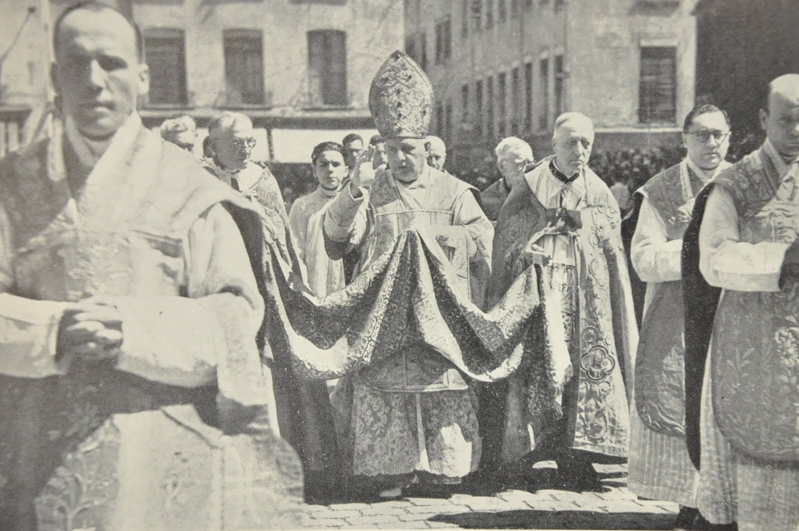 Catholica Omnia: Cardinal Angelo Roncalli (John XXIII)