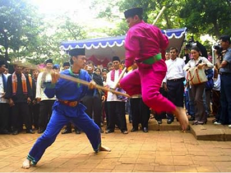 Komunikasi Antarbudaya: Mengenal Budaya Betawi Lebih Dalam