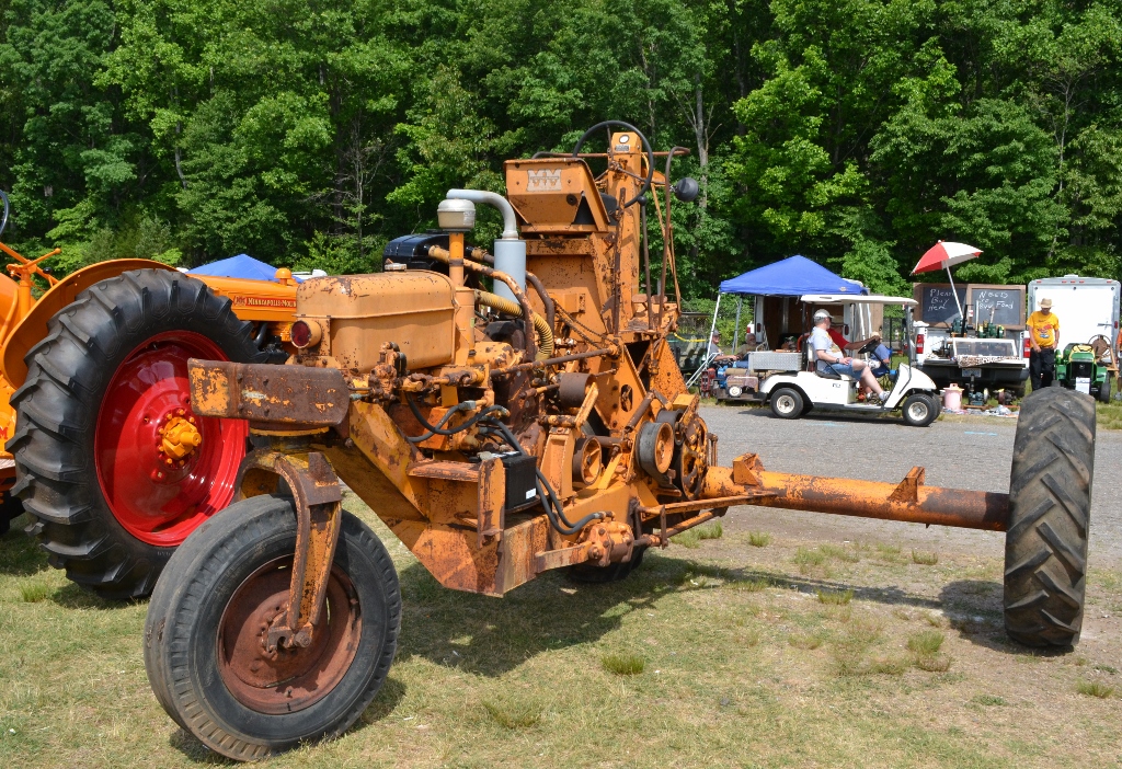 The Iron Mule: Minneapolis-Moline Uni-Farmor