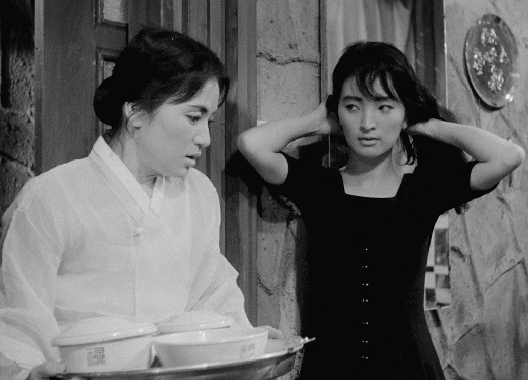 Esculpiendo el tiempo: La criada (Hanyo, 1960) de Kim Ki-young.