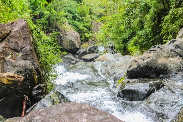 Wandering Den: Maranat Falls