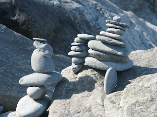 Little Blossoms: Pebble Sculptures