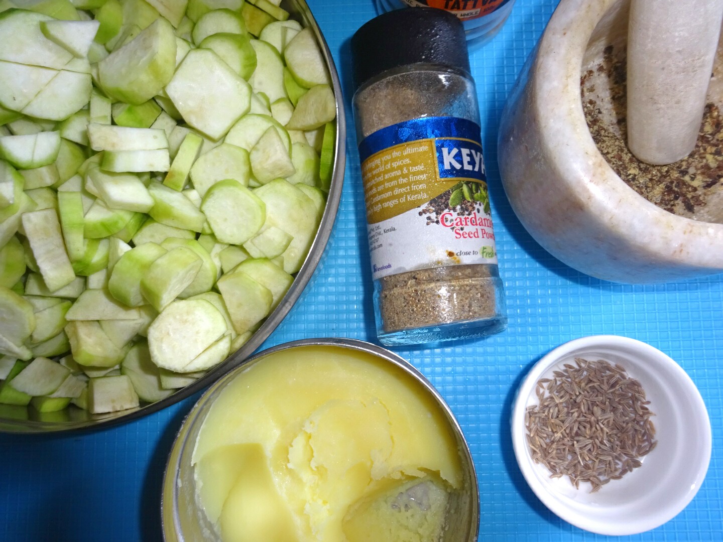 Veg Indian Cooking: Turai - Gilki Kalimirch Sabzi