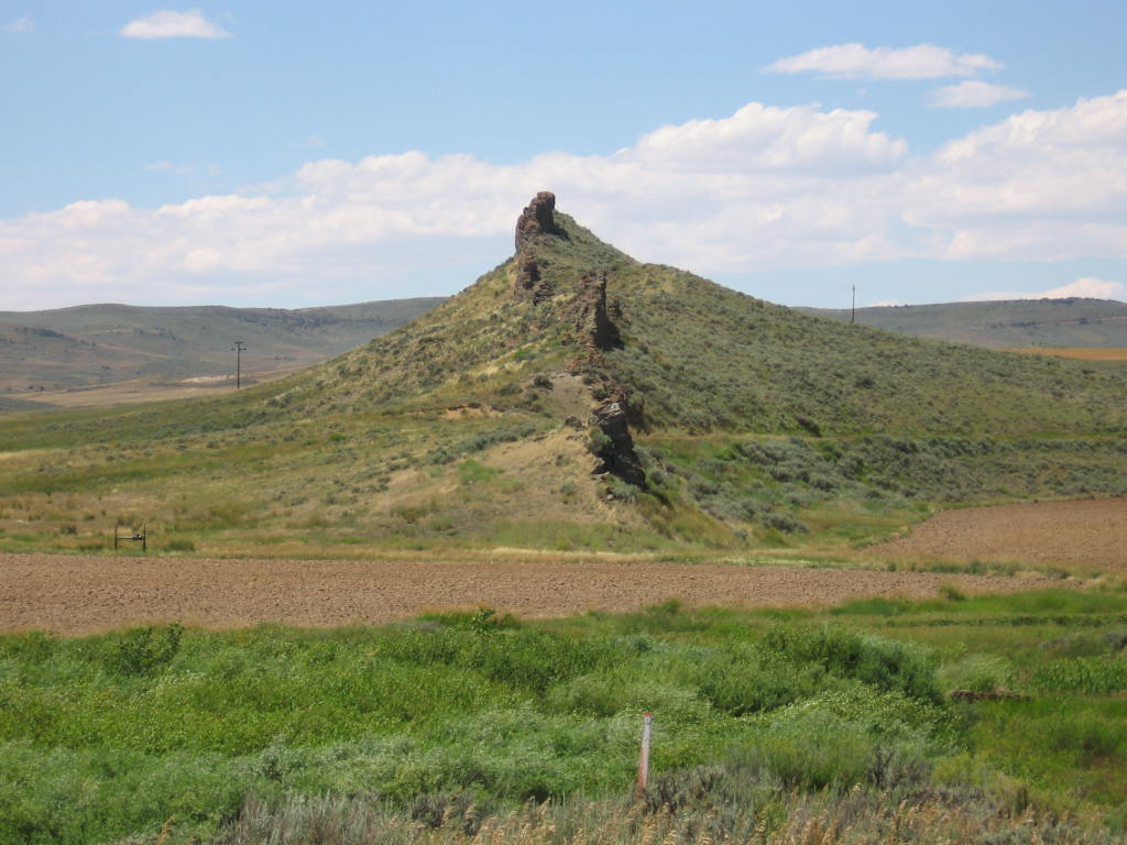THE GREAT DIVIDE BASIN CRATER