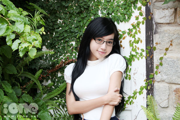 Elly Tran Ha in Da Lat | Miss World 2011, 2012 and Celebrity 2011, 2012