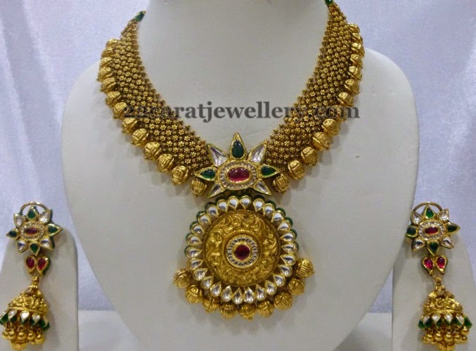 Dull Finish Chic Gold Set - Jewellery Designs