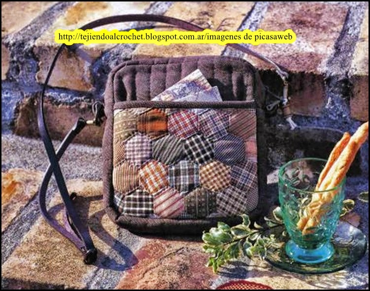 PATCHWORK= SOLO PATRONES = TODO GRATIS: BOLSO ,MONEDEROS EN PATCHWORK