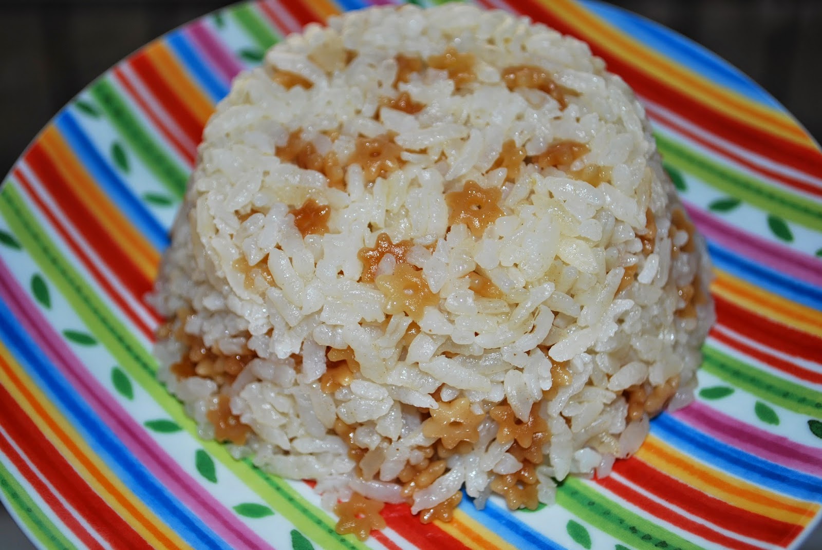 CANBOGAZDAN: YILDIZ SEHRIYELI PIRINC PILAVI