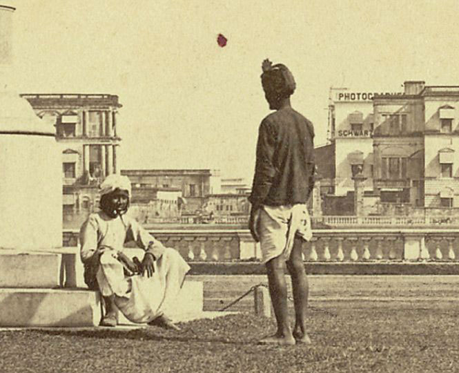 Statue of Lord Hardinge and Ochterlony Monument - Calcutta (Kolkata ...