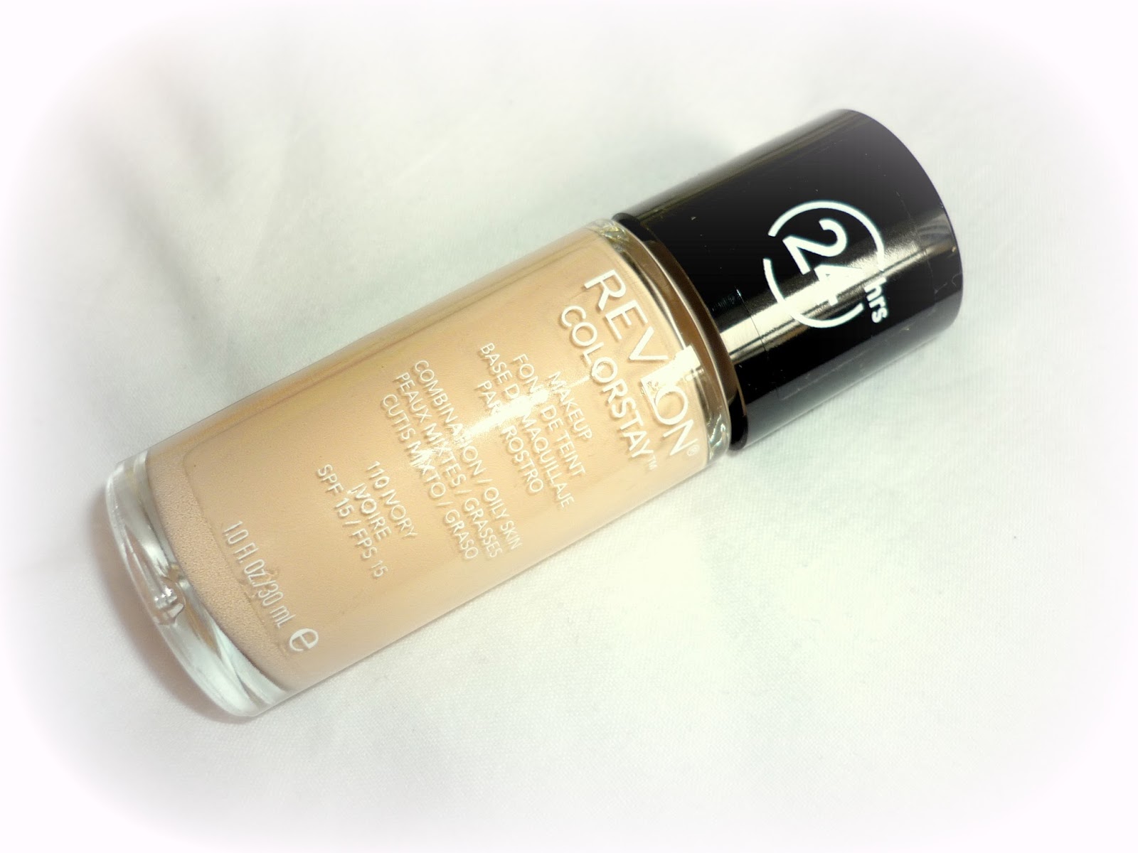 Holly's Blarg: Revlon ColorStay 110 Ivory Foundation: First Impression