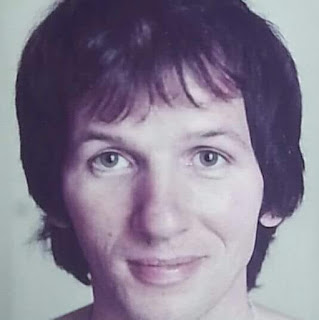 Syd Barrett en español: Solo En Las Nubes: Gayla Pinion