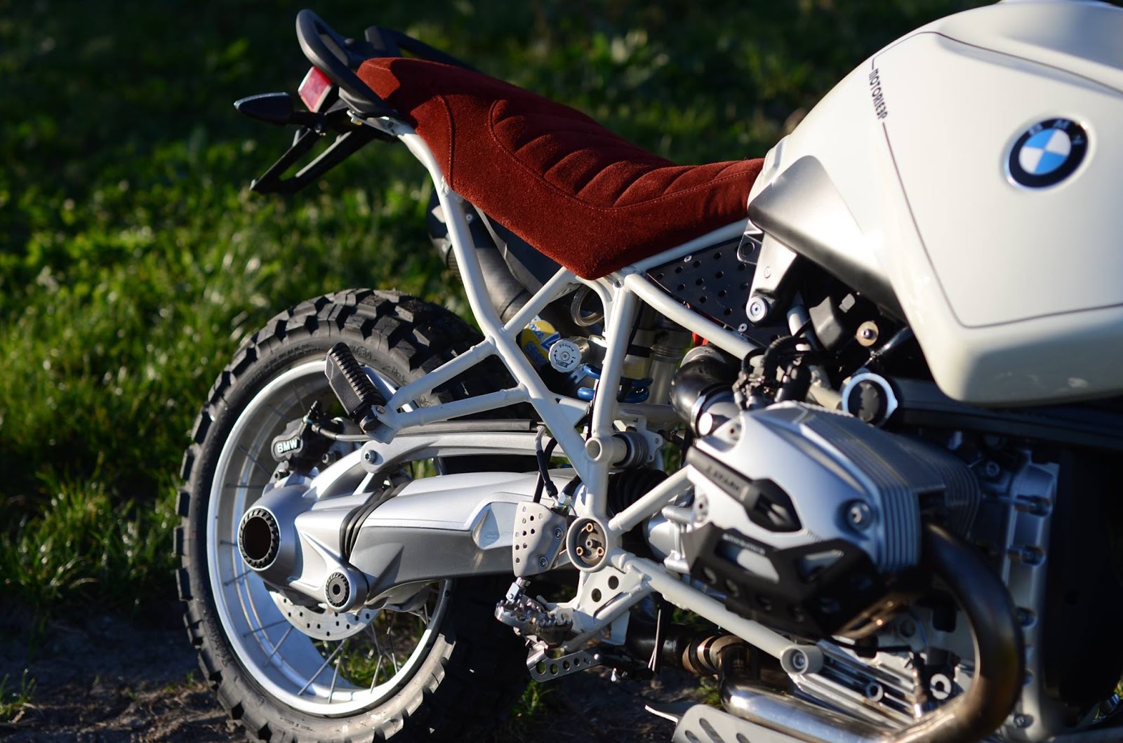 R1200GS-LW - RocketGarage - Cafe Racer Magazine