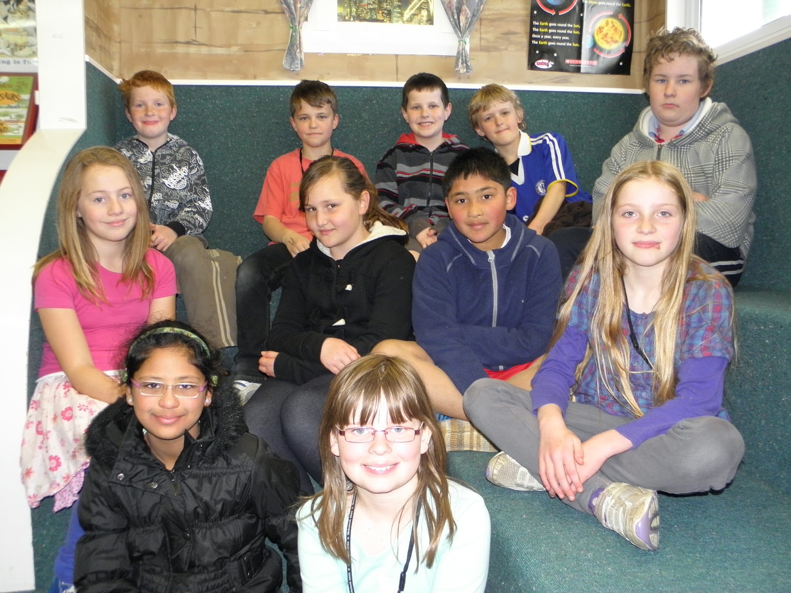 Redwood School Library: Student Librarians