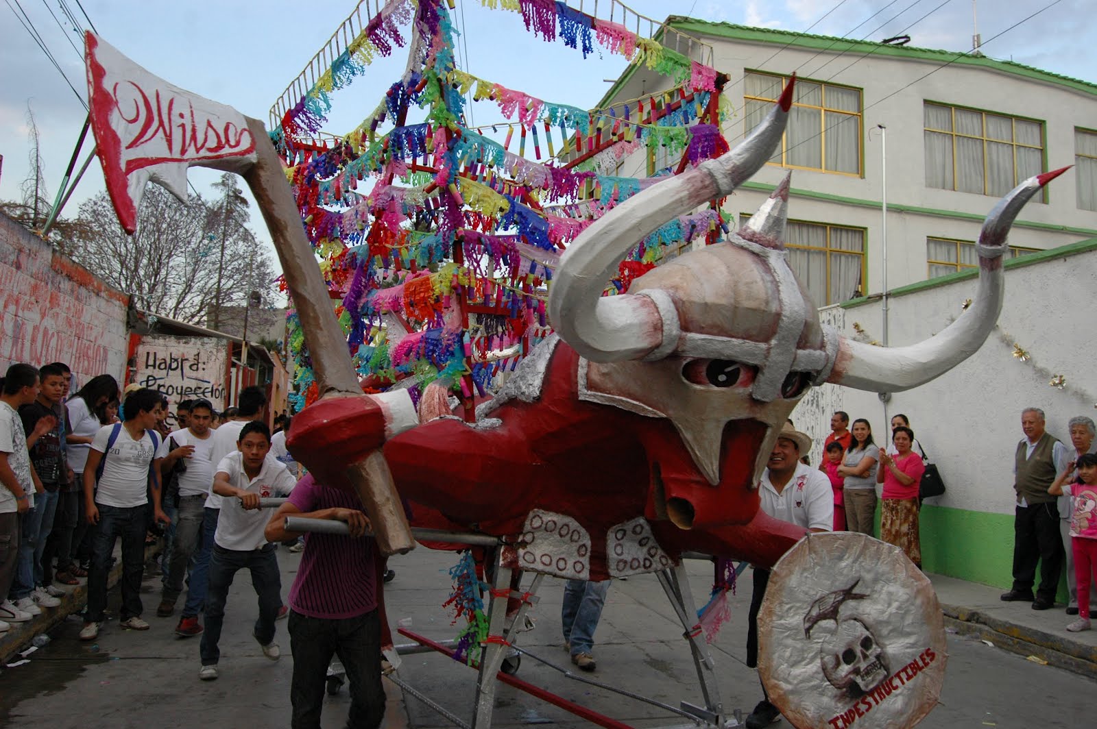 Cronista de Tultepec: Desfile de Toros Pirotécnicos en Tultepec