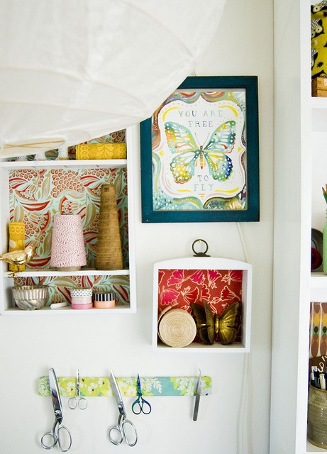 25+ Wonderful Wallpaper Projects - The Cottage Market