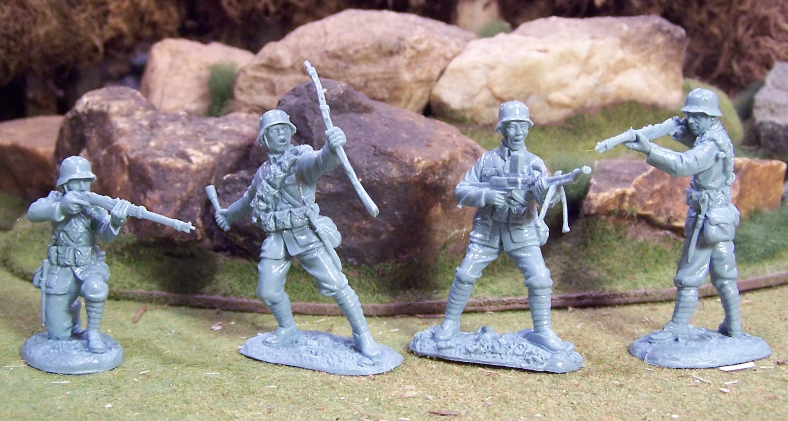 WWII Plastic Toy Soldiers: Introducing the Chinese Infantry