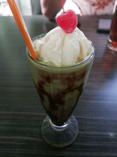 Minuman Buah Segar Avocado Float - Koki Kuliner