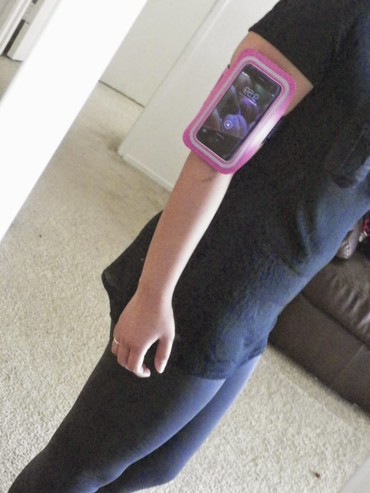 mygreatfinds: Pink Running Armband For Smartphones By i2 Gear Review