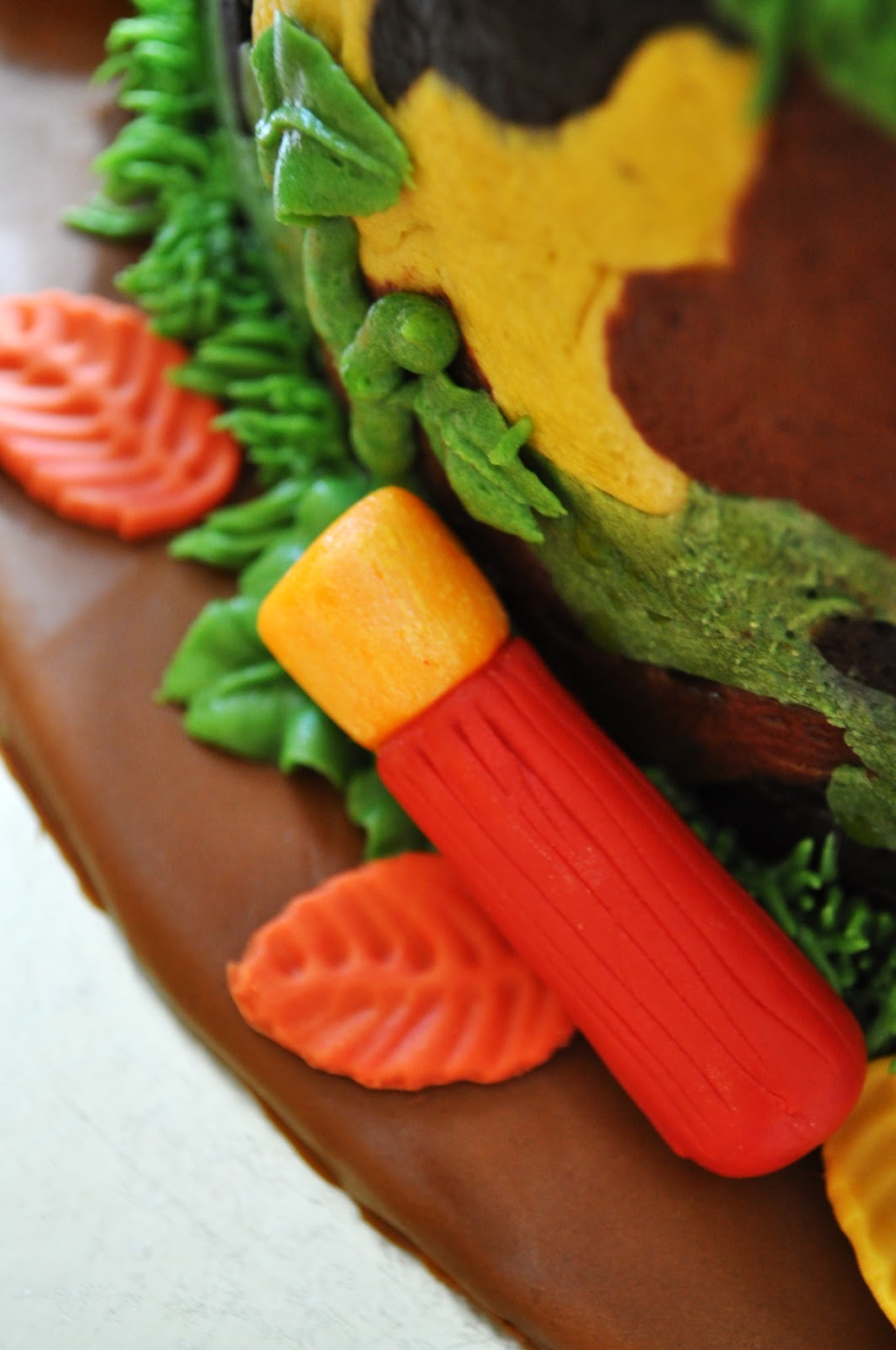 Dani Cakes: Hunting Groom's Cake