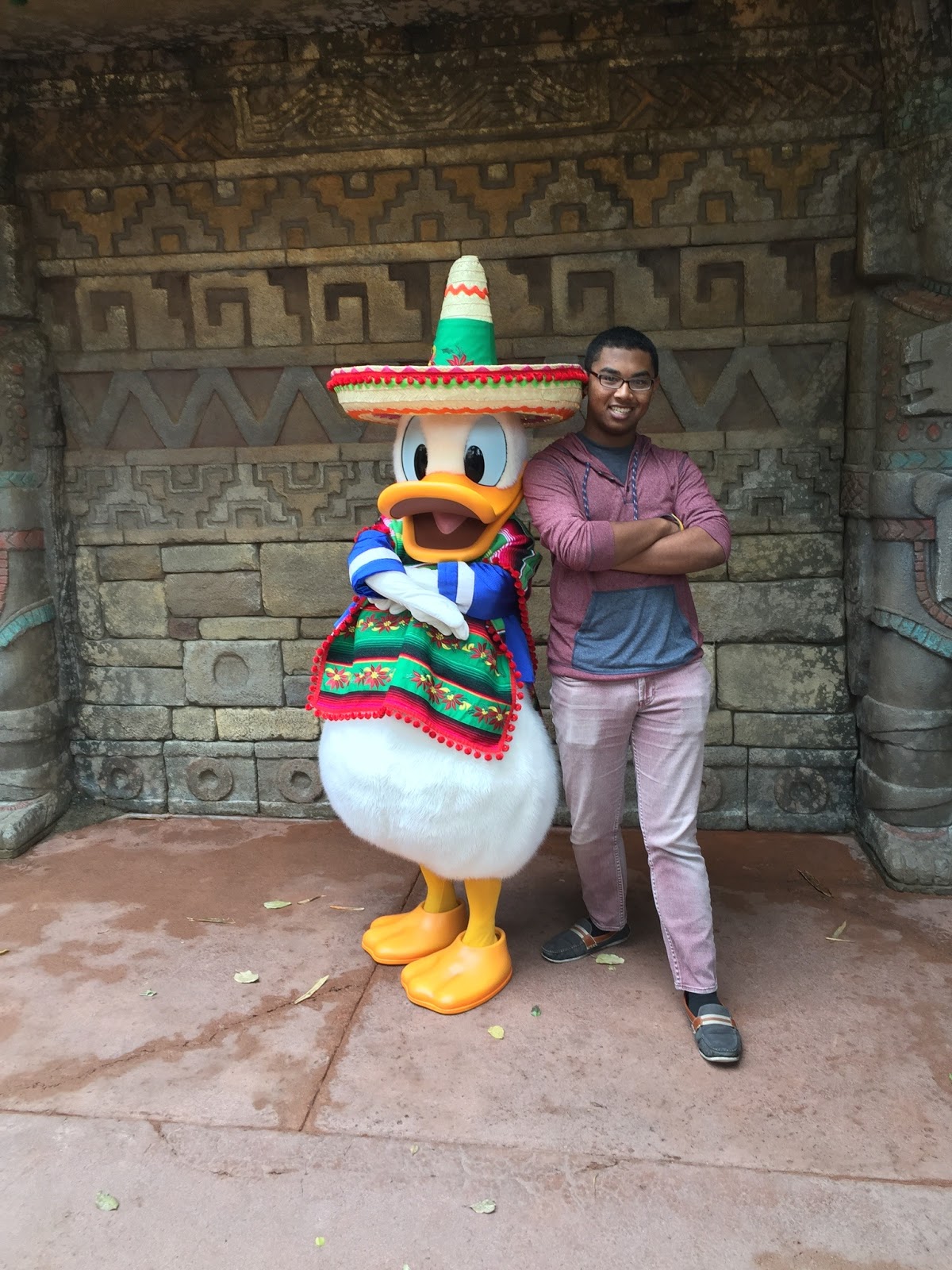 Sorcerer Lito's Ultimate Disney Blog: Mexico Holiday Donald - Epcot