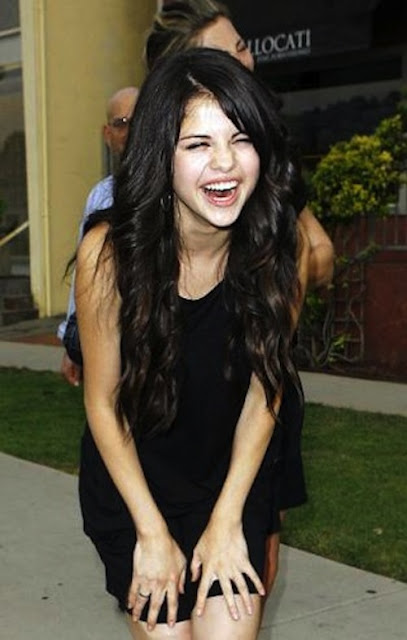 Top 6 Benefits of Laugh