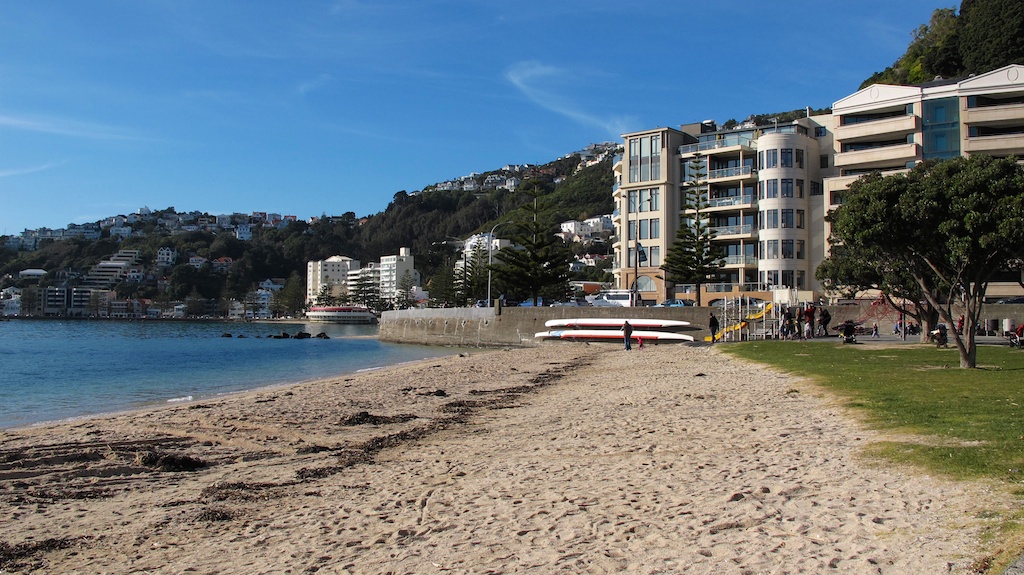 Dizzy's folding bike: Wellington Waterfront