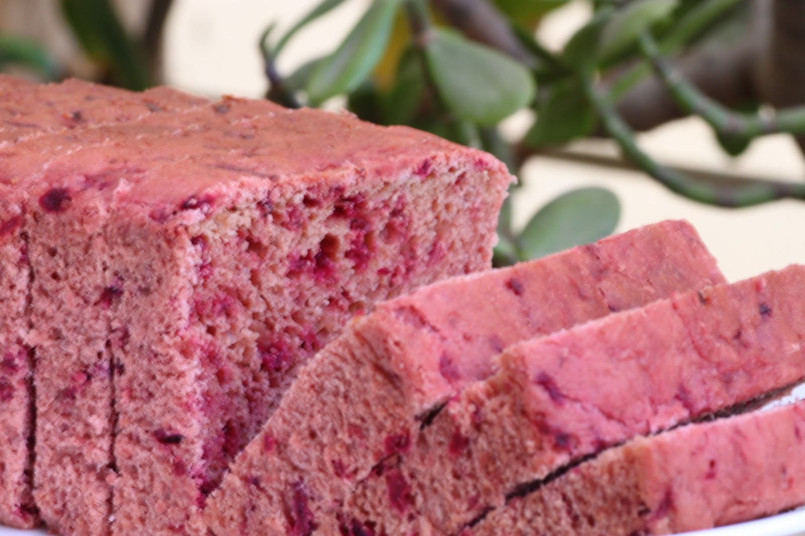 Sucess stories from my kitchen: Whole Wheat Ruby Bread - Beetroot Bread