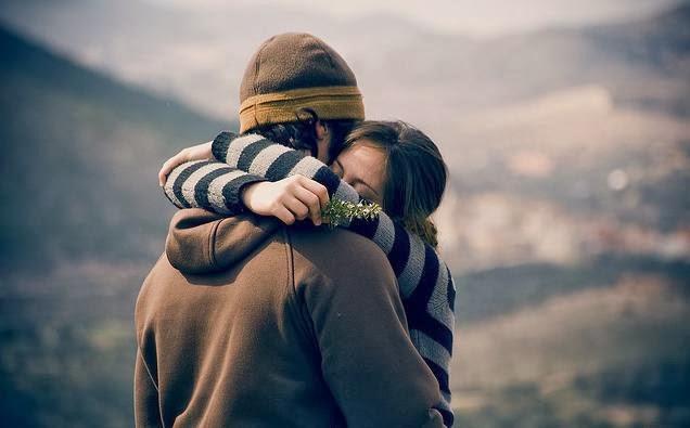 Abrazos a la distancia...